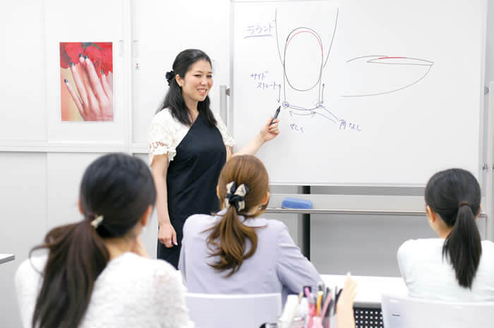 ネイル検定とジェルネイル検定の違いとは？JNECとJNAも解説